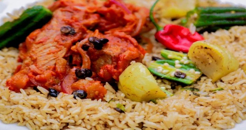 Recette du riz au Soumara lafri accompagné de la viande de bœuf