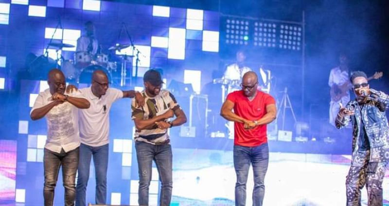 Concert de Fior 2 bior: Le groupe Magic System invite le public à ...