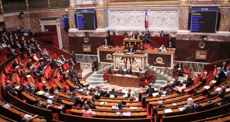 France : Une séance de l’Assemblée nationale suspendue après une ...